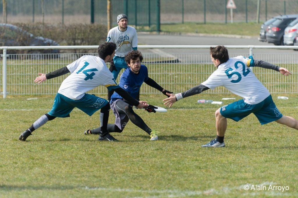 FFFD – Fédération Française de Flying Disc LES RÈGLES DU JEU - FFFD ...